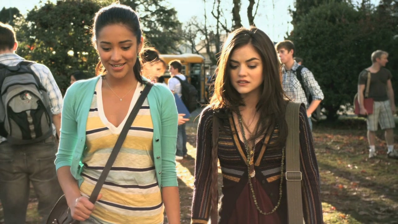 1.01 Pilot - PLL101-00349 - Pretty Little Liars Screencaps