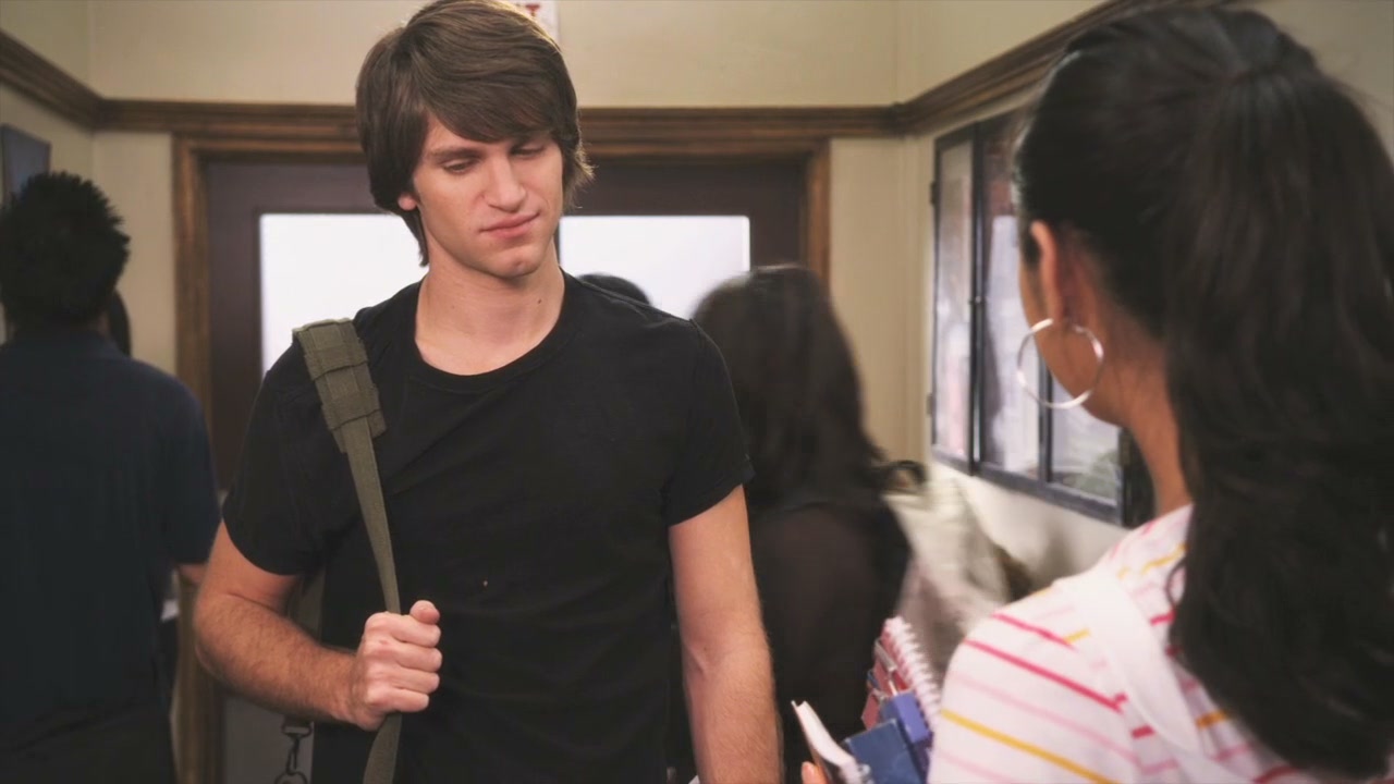 1.06 There's No Place Like Homecoming - PLL106-00284 - Pretty Little ...