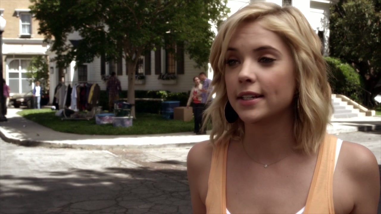 3.06 The Remains Of The A - 2561 - Pretty Little Liars Screencaps
