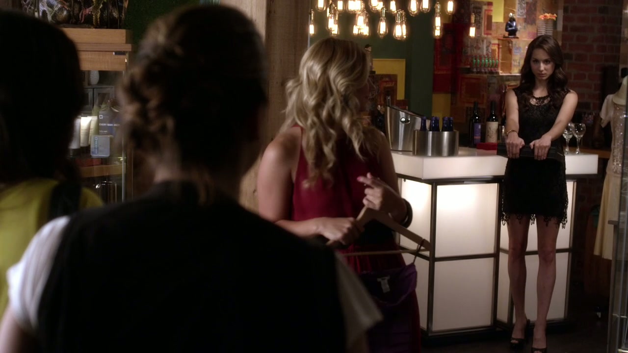 3.11 Single Fright Female - 0997 - Pretty Little Liars Screencaps