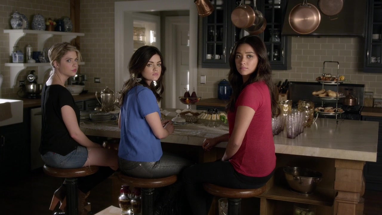 3.24 A Dangerous gAme - 0025 - Pretty Little Liars Screencaps