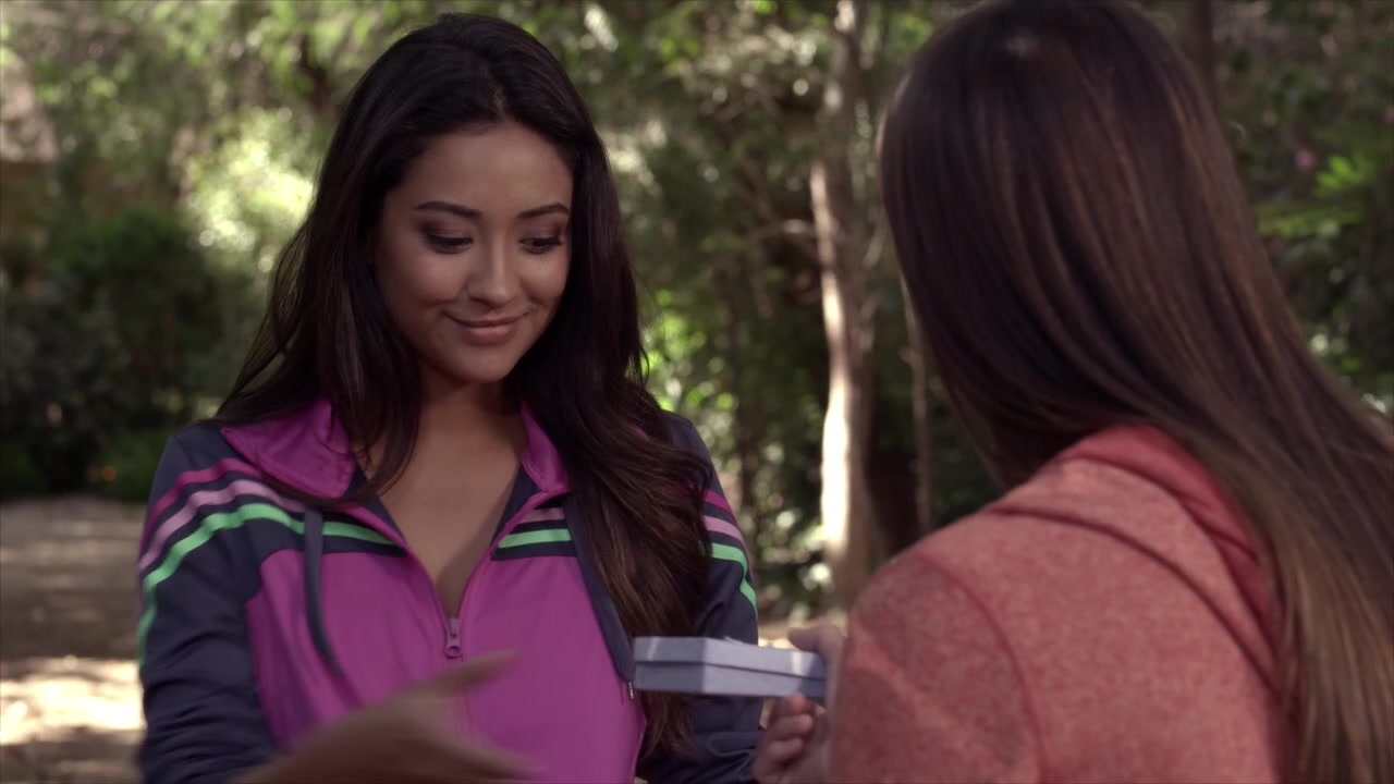 4.09 Into the Deep - 0149 - Pretty Little Liars Screencaps