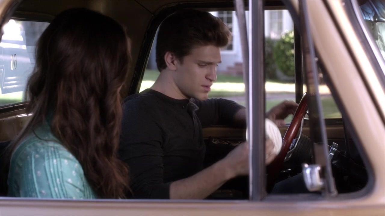 4.11 Bring Down the Hoe - 0347 - Pretty Little Liars Screencaps